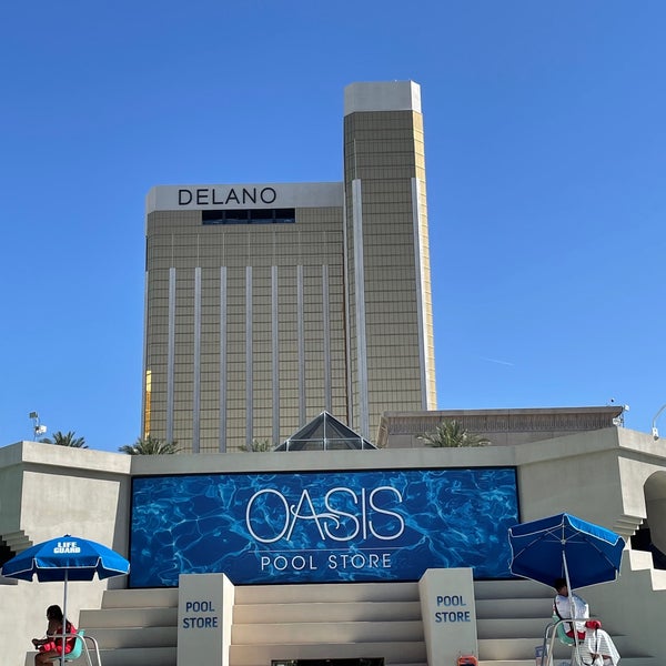 Photos at Luxor Oasis Pool Bar - Hotel Bar