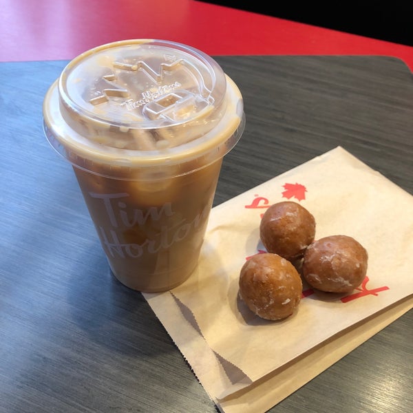 Tim Hortons - Church and Wellesley - 555 Yonge St