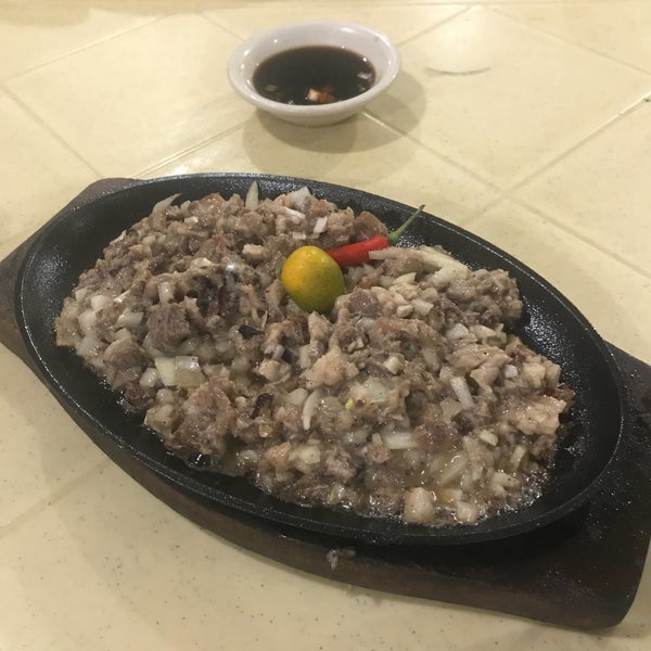 Photos at Aling Lucing's Sisig - 41 tips