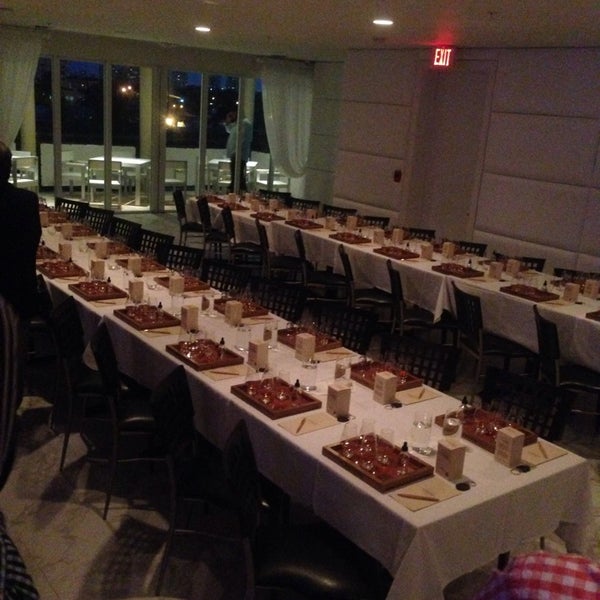 Sardelli's Italian Steakhouse - Steakhouse in Hollywood Beach