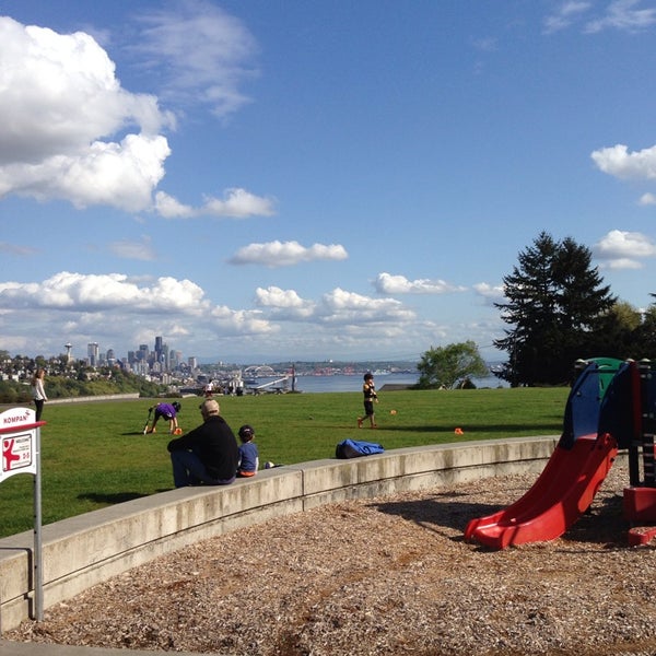 Photos at Ella Bailey Park - Magnolia - 11 tips from 467 visitors