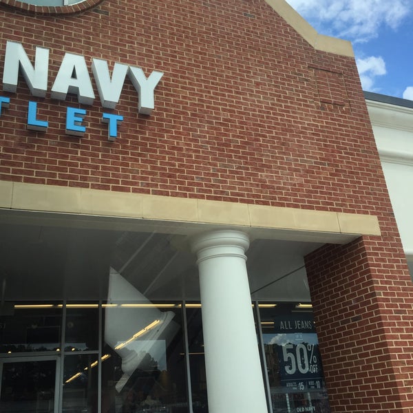 Calhoun Outlet Marketplace - 455 Belwood Rd