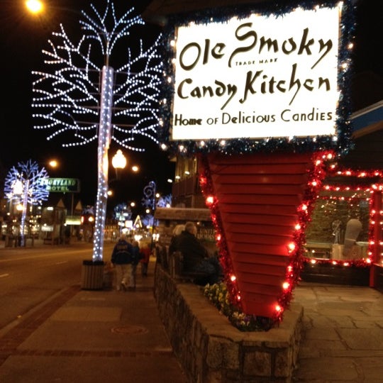 Ole Smoky Candy Kitchen - 632 Parkway