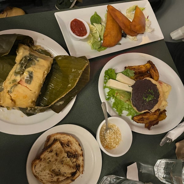 La Bella Managua Restaurant - Toronto, ON