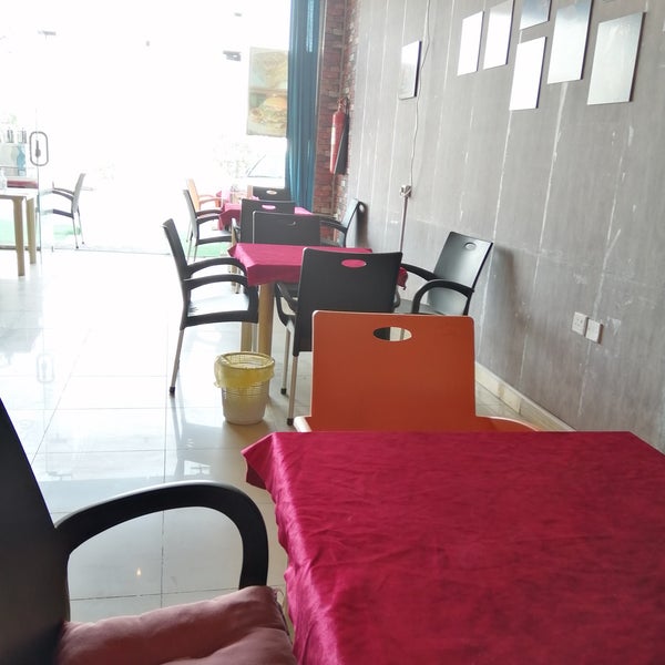 R2 CAFE - Abhā, عسير