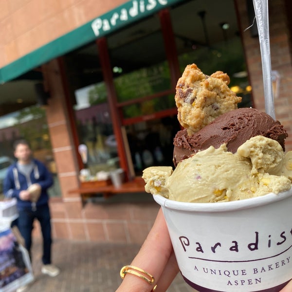 Paradise Bakery - 320 S Galena St