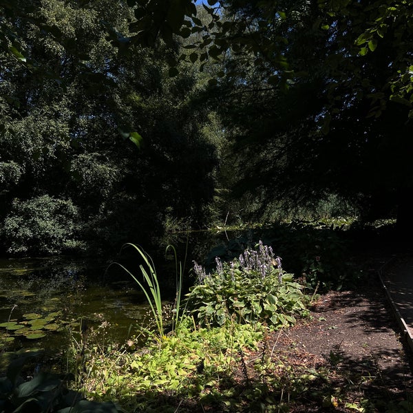 Beale Wildlife Park - Zoo in Lower Basildon