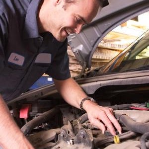 Riverside Auto Care - Automotive Repair Shop in La Sierra South