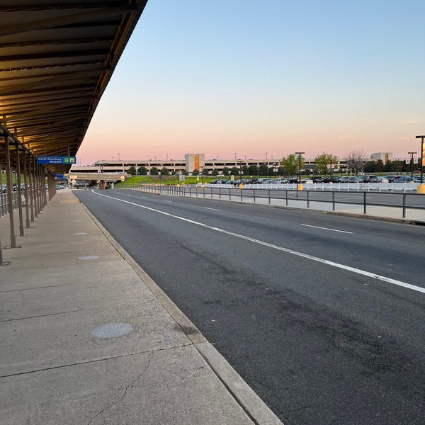 Dulles Airport Ground Transportation - Bus Station in Dulles