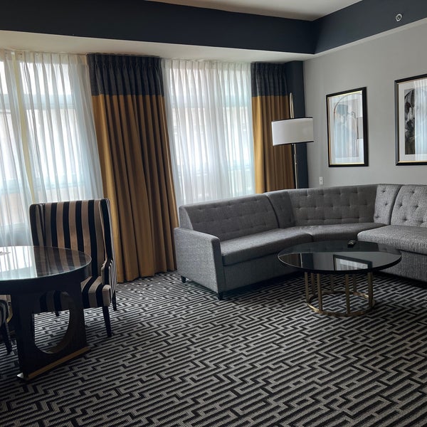 Hotel Metro - Juneau Town - Milwaukee, WI