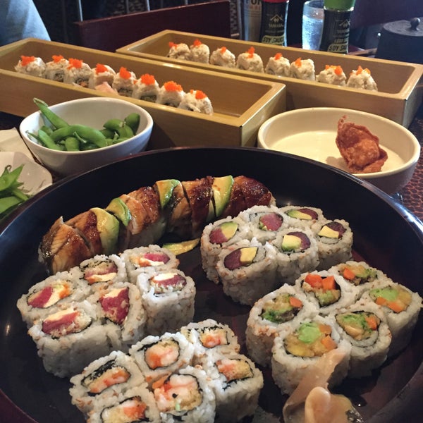 Nooshi - Connecticut Avenue - K Street - Washington, D.C.