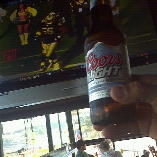 Breakwall Bar & Grill (Now Closed) - Pub in South Redondo Beach