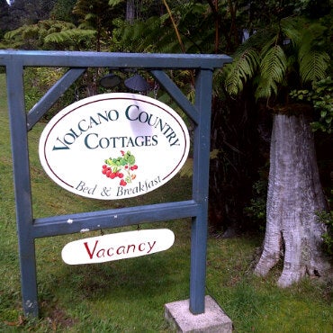 Volcano Country Cottages - 19-3990 Old Volcano Rd