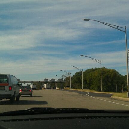 Photos at NJ Turnpike at Exit 16W - Intersection