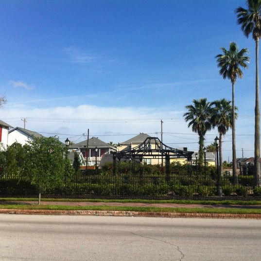 Darragh Park - Garden in Galveston