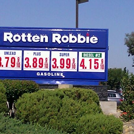 Photos at Rotten Robbie - 3 tips from 661 visitors