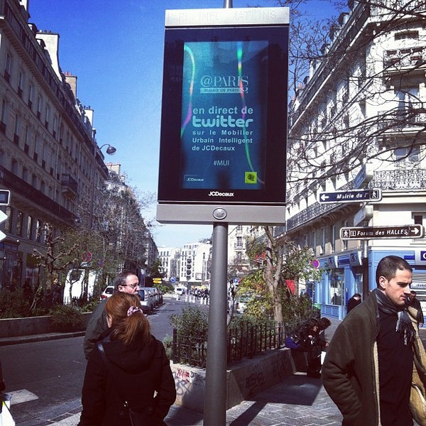 Rue Saint-Denis - Road in Paris