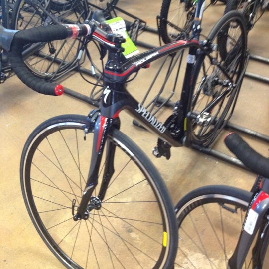 Bicycles Plus - Bicycle Store