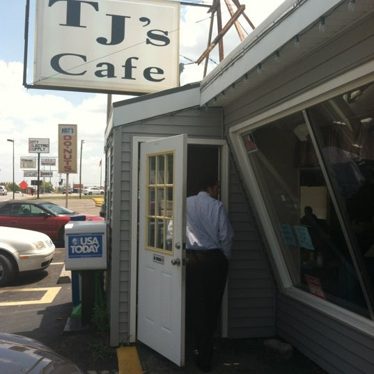 TJ's Cafe - 12 tips from 141 visitors