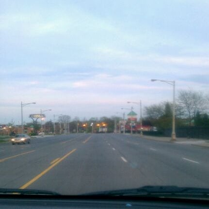 Conner Street & Jefferson Avenue - Intersection in Detroit