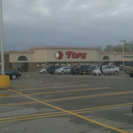 Tops Friendly Markets - 3500 Main St