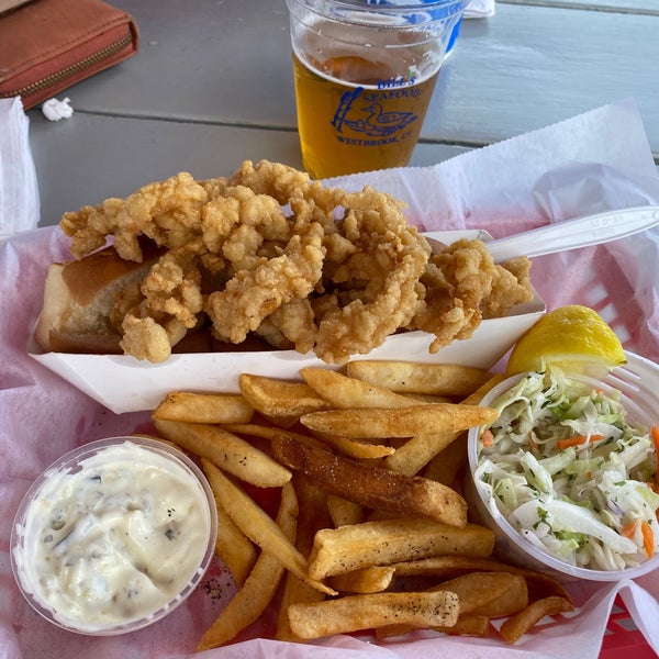 Bill's Seafood Restaurant - 548 Boston Post Rd