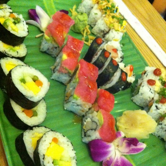Full Moon Sushi & Bistro - Asian Restaurant