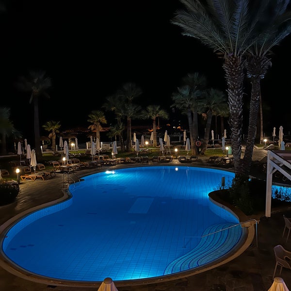 Golden Bay Beach Hotel - Dhekelia Road