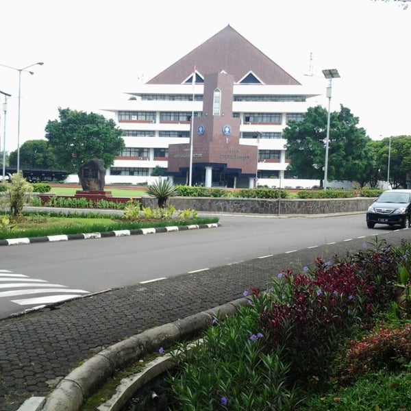 Institut Pertanian Bogor (IPB) - Kampus Dramaga