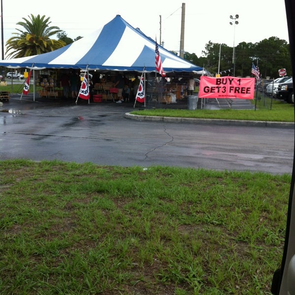Shopping mall towne square - Spring Hill, FL