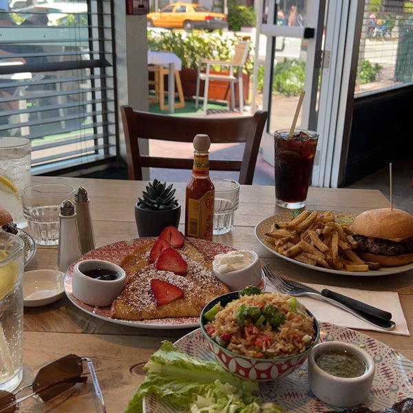 Sunny's Fresh Fast Food - Breakfast Spot in Miami Beach