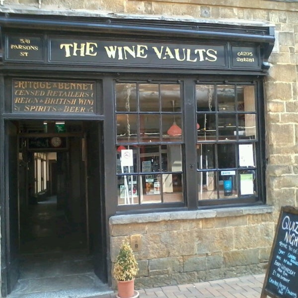 The Wine Vaults - Pub