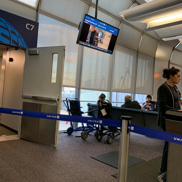 Gate C7 - Terminal 1, Concourse C