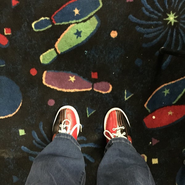 Frontier Lanes - Bowling Alley in Stillwater