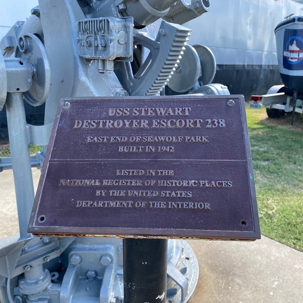 USS Stewart (DE-238) - History Museum