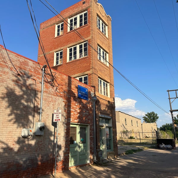 Worlds Smallest Skyscraper - Monument
