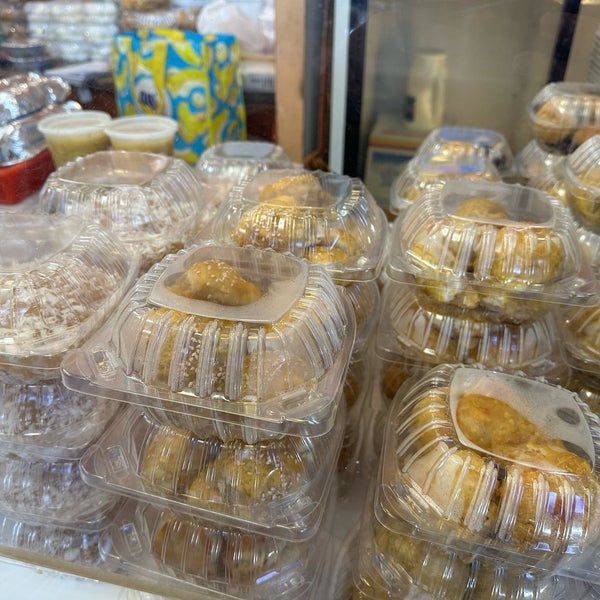 Kalahi Bakery - Bakery in Walnut