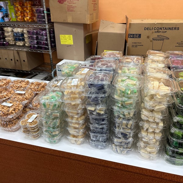 Kalahi Bakery - Bakery in Walnut