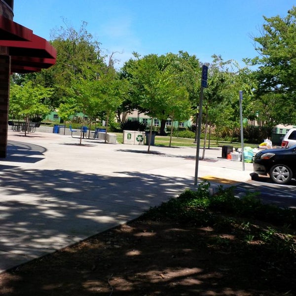 Sac State: American River Courtyard - College Quad in California State ...