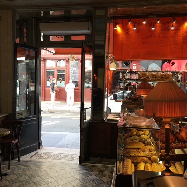 Le Moulin de La Vierge - Bakery in Paris