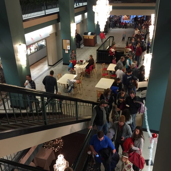 Shriver Square - Downtown Sioux Falls - 230 S Phillips Ave