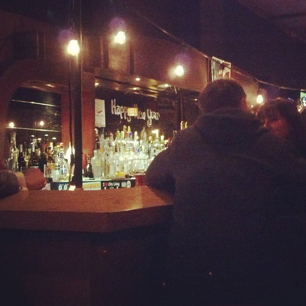 Checkers Bar & Grill (Now Closed) - Downtown Detroit - 9 tips