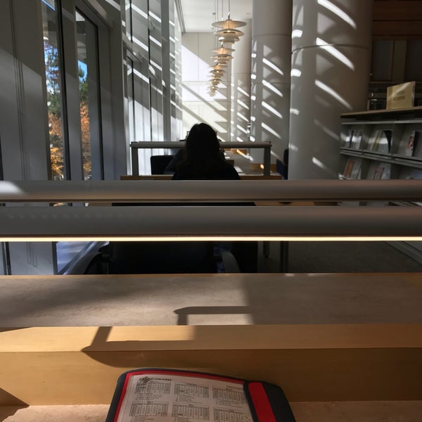 Ford Library @ Fuqua School of Business - College Library in Durham