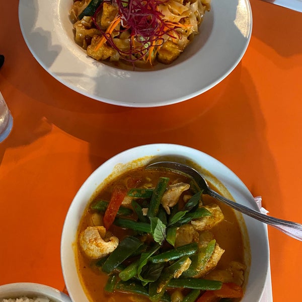 Thaiphoon Bistro - Thai Restaurant