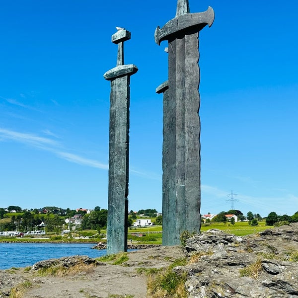 Sverd i fjell - Monument in Stavanger