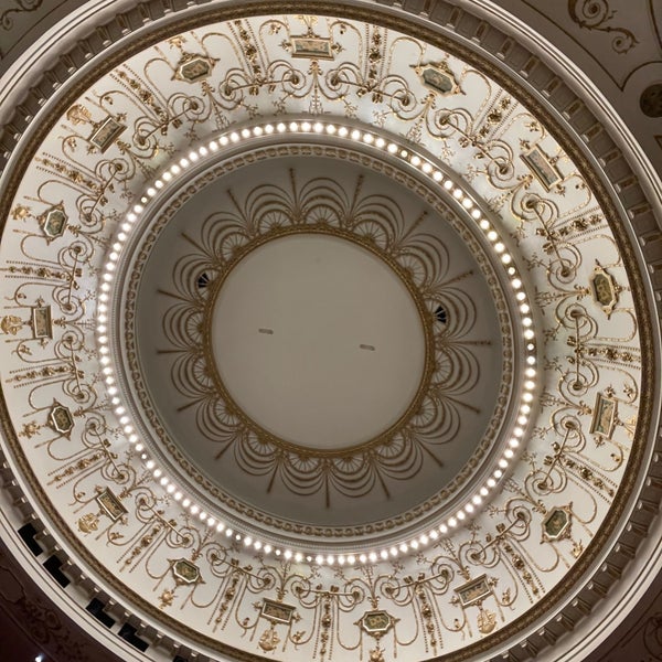 Théâtre Marigny - Theater in Paris