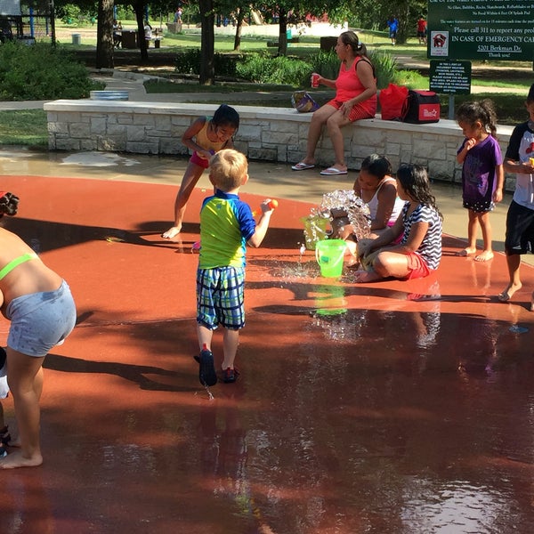 Bartholomew Park Splashpad - Swimming Pool in Austin