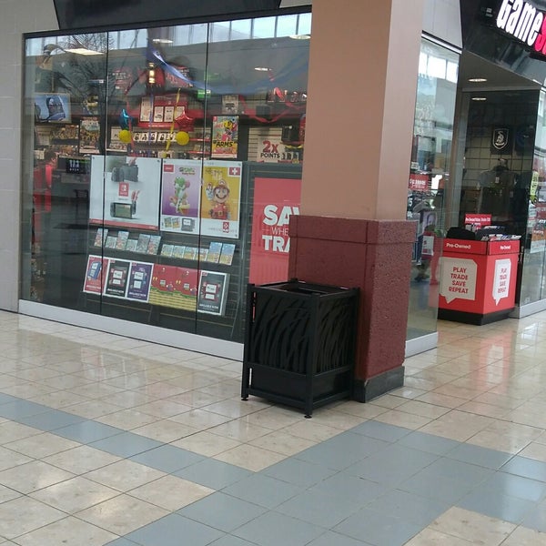 Photos at Pembroke Lakes Mall - Shopping Mall in Pembroke Pines