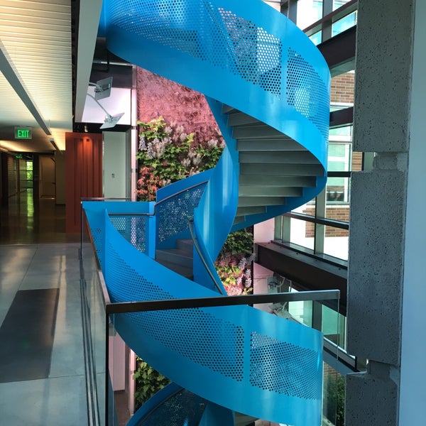 Microsoft Building 44 - Overlake - 15595 NE 36th St