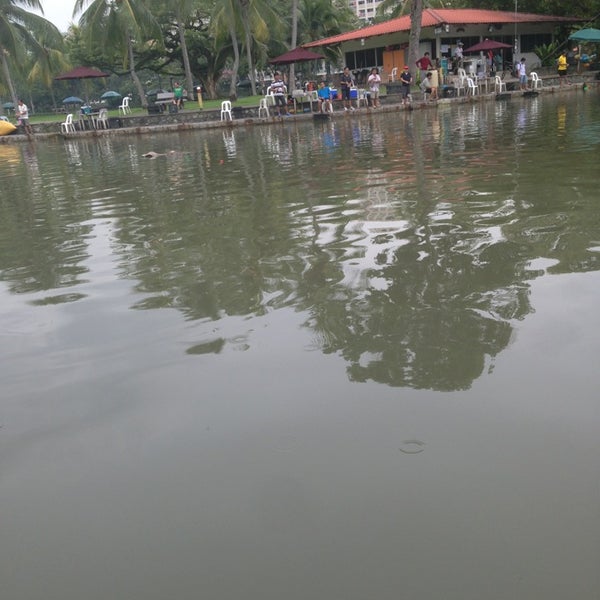 Pasir Ris Town Park Fishing Pond - Pasir Ris - 21 tips from 2605 visitors